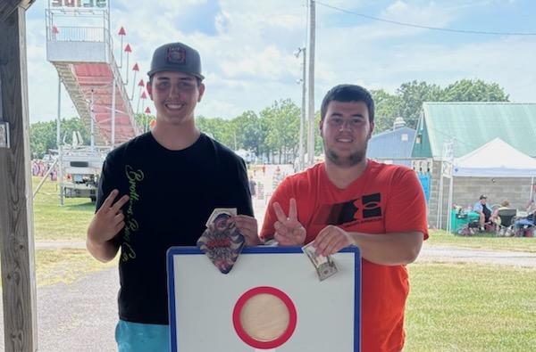Cornhole Throwers Bag Trophies At Fair Tourney | Sullivan Independent News