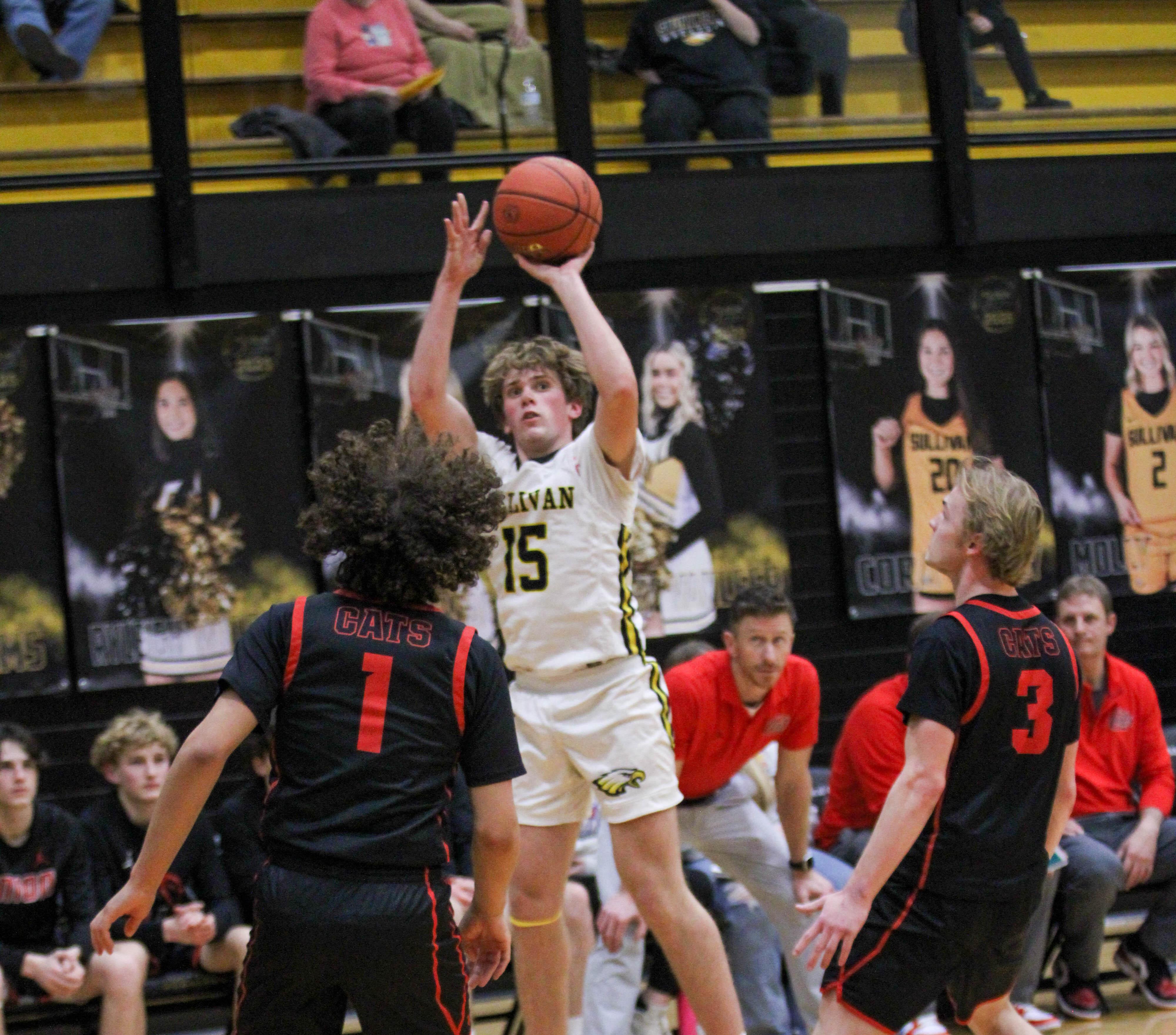 Boys Basketball Claws Out Wildcats On Senior Night | Sullivan ...