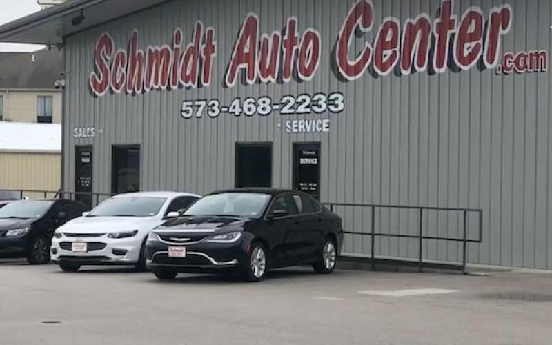 Schmidt Family Retires From Car Business | Sullivan Independent News